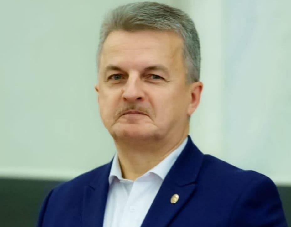 Gradinaru Radu Vicentiu : RĂSPUNS OFICIAL - infoBot.ro